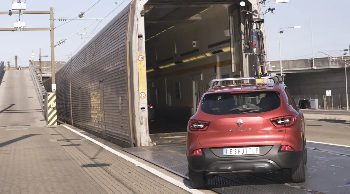 Prendre Eurotunnel LeShuttle™ ou le ferry pour faire Calais – Douvres